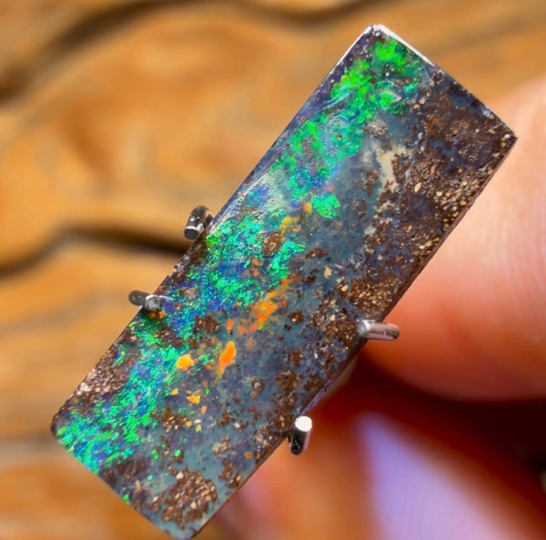 2.6cts - Queensland Boulder Seam Opal - Opal Whisperers